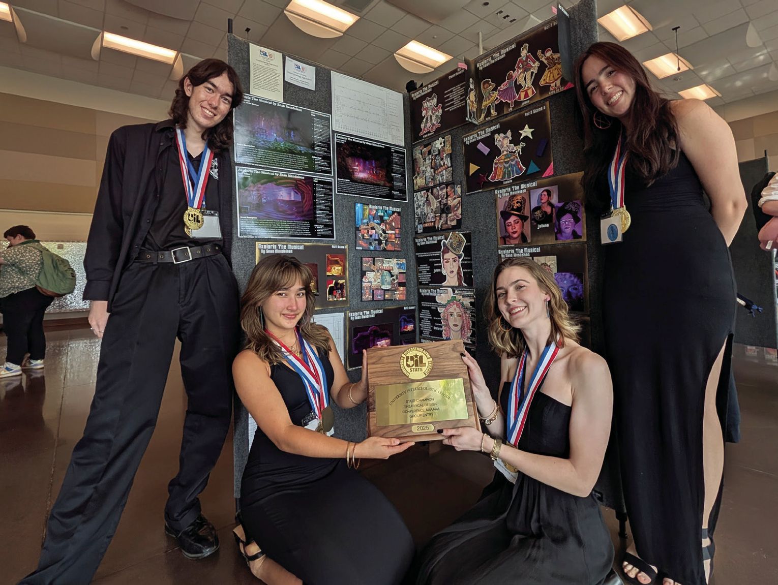 DSHS students bring home state championship in theatrical design